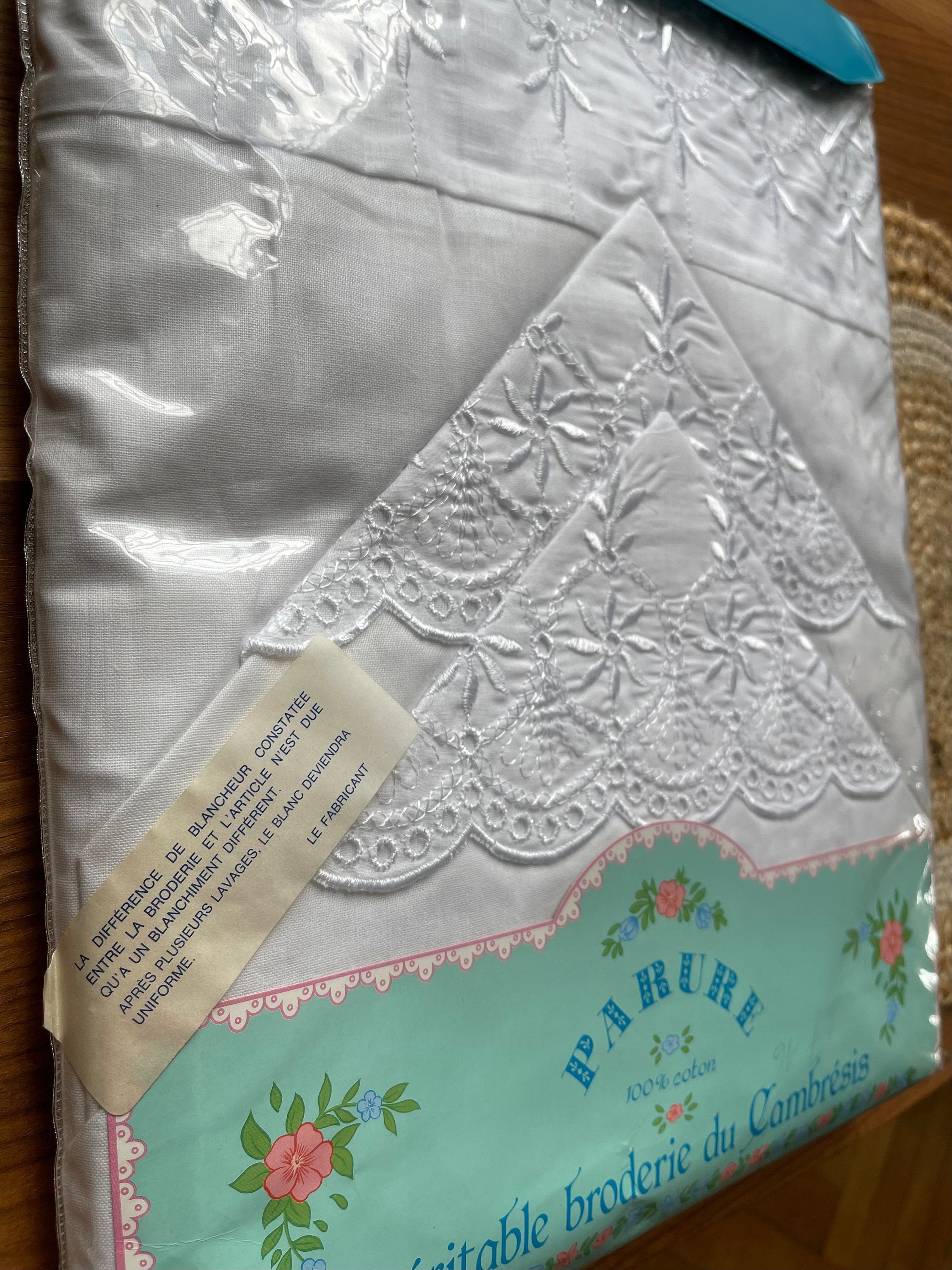 Vintage French Bedsheet Set; Flat Sheet, Fitted Sheet & Pillowcases ...