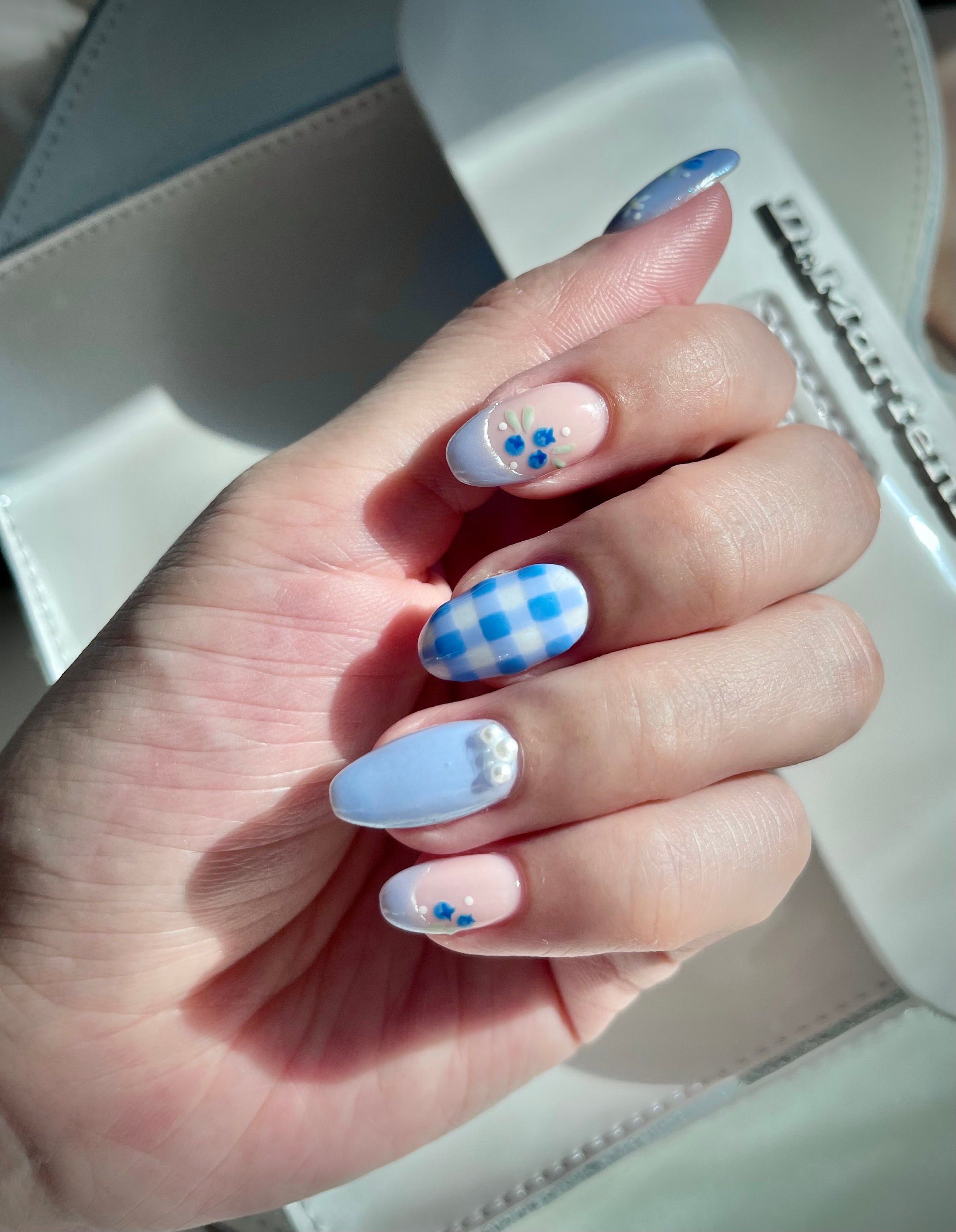 Blueberry Picnic || Blueberry Milk Inspired Chrome Gel Press on Nails W ...