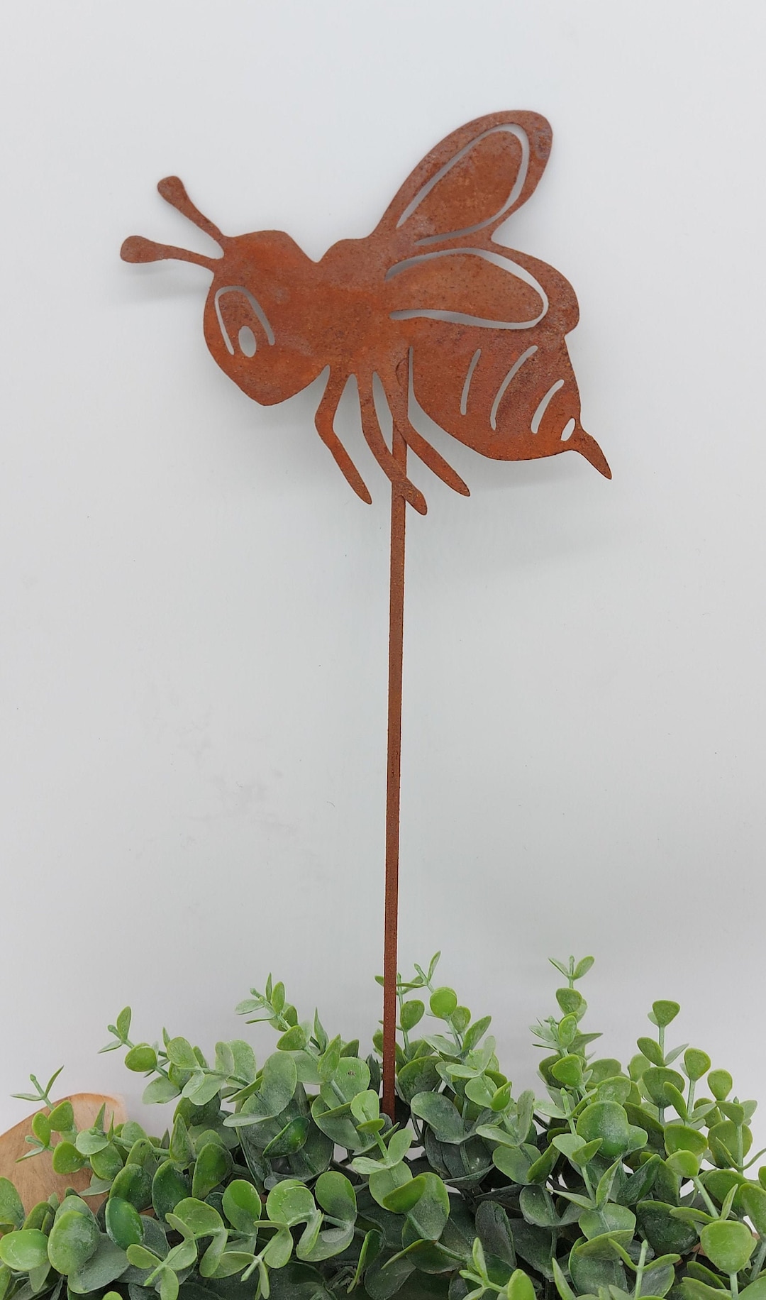 Garden Plug wasp Small in Rust - Etsy