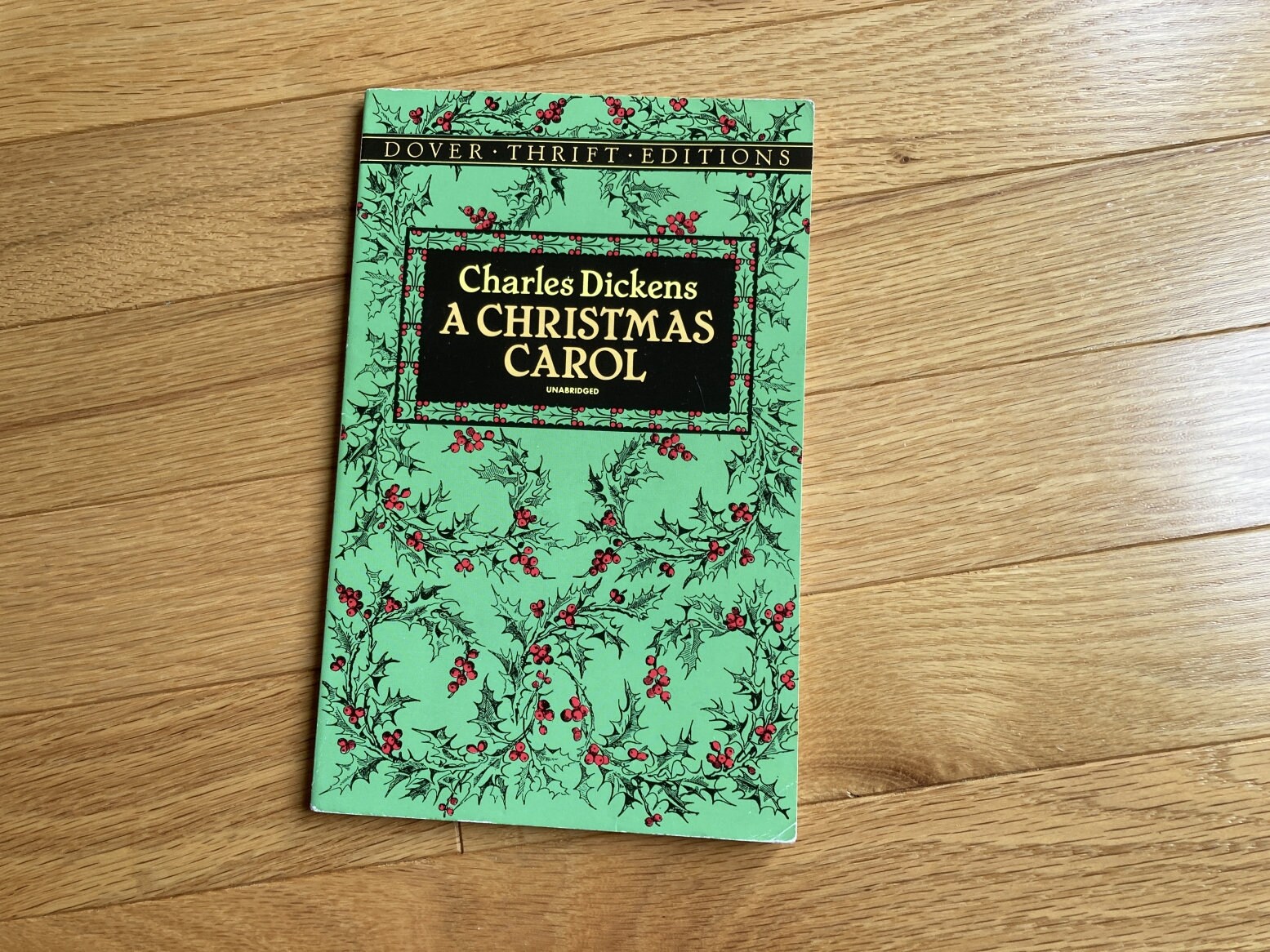 A Christmas Carol By Charles Dickens Book Cover
