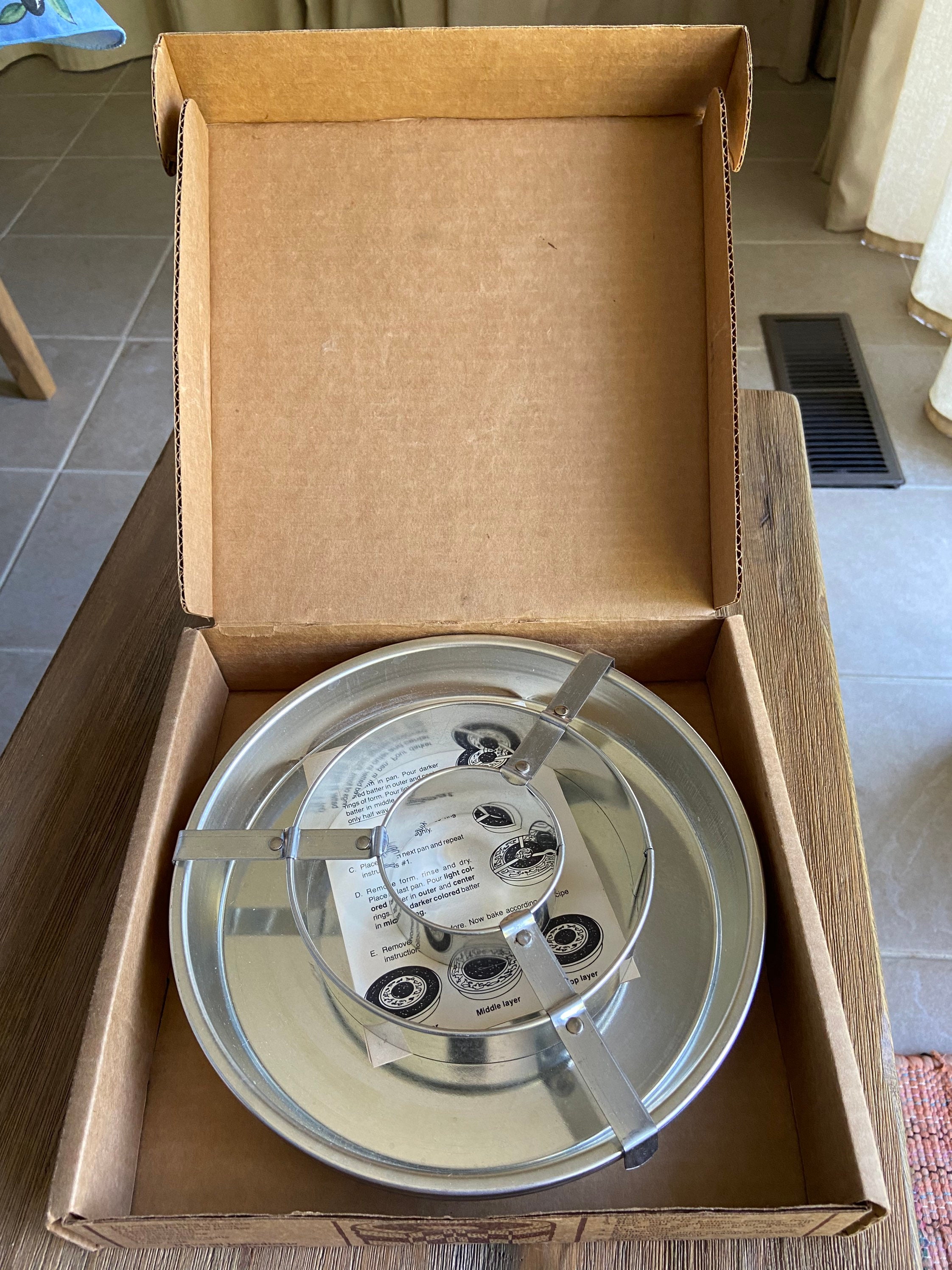 Vintage checkerboard cake mold | Etsy