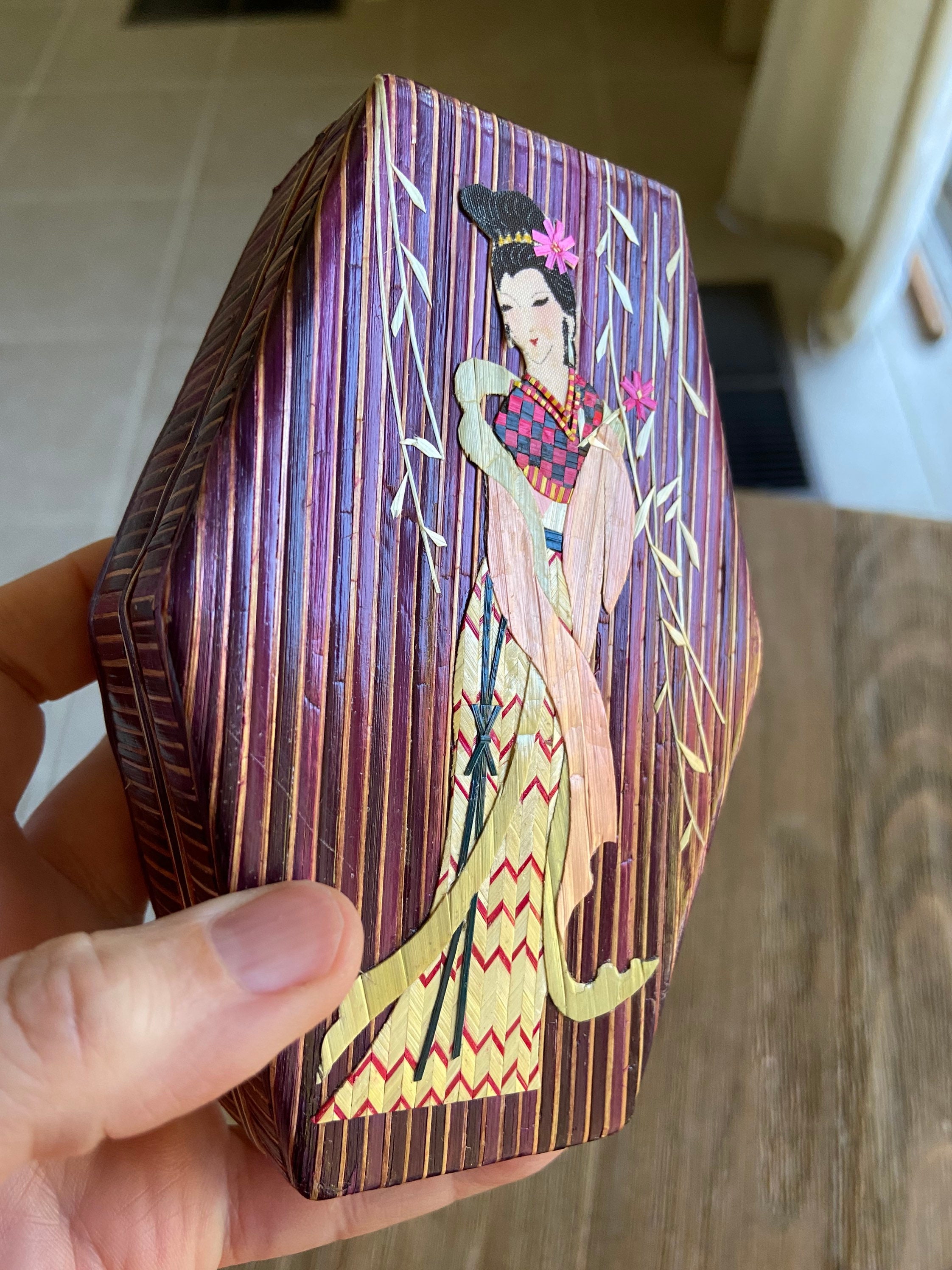 Vintage Asian Box - Etsy