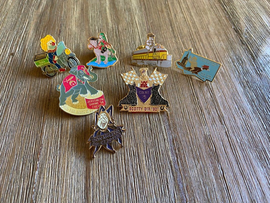 Vintage Masonic Pins (7) - Etsy
