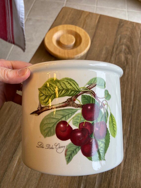 Home & Living Jars & Containers Portmeirion cherry canister Kitchen ...