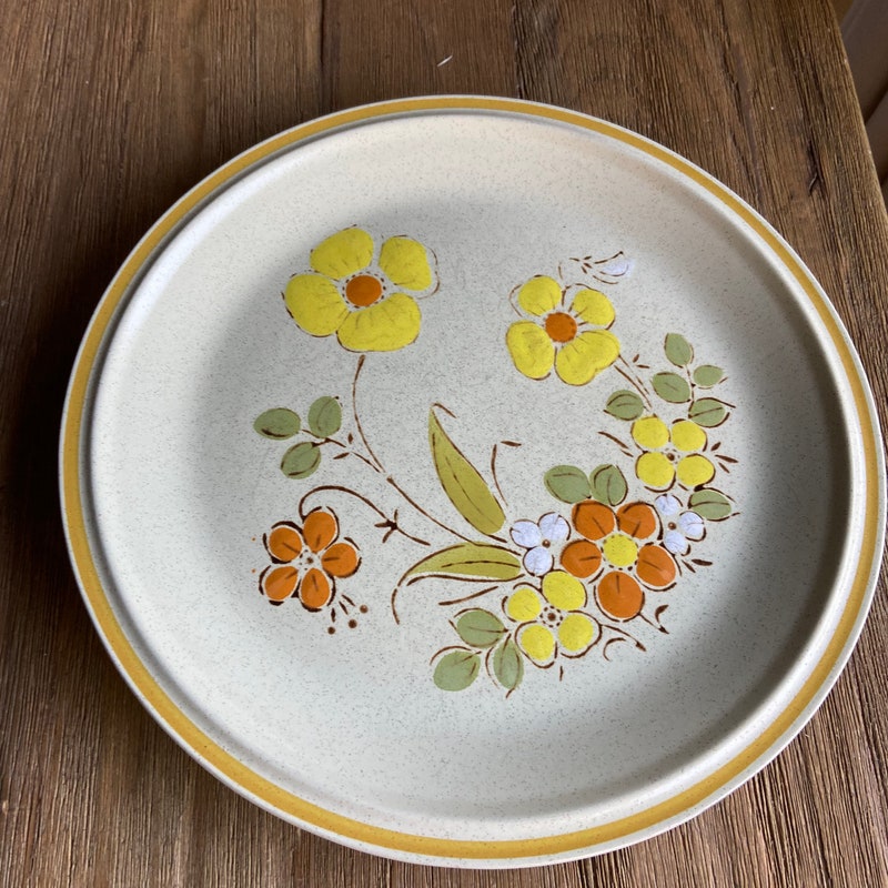 Ceramic Flower Plate - Etsy