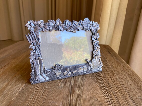 Vintage Pewter Garden Theme Picture Frame | Etsy