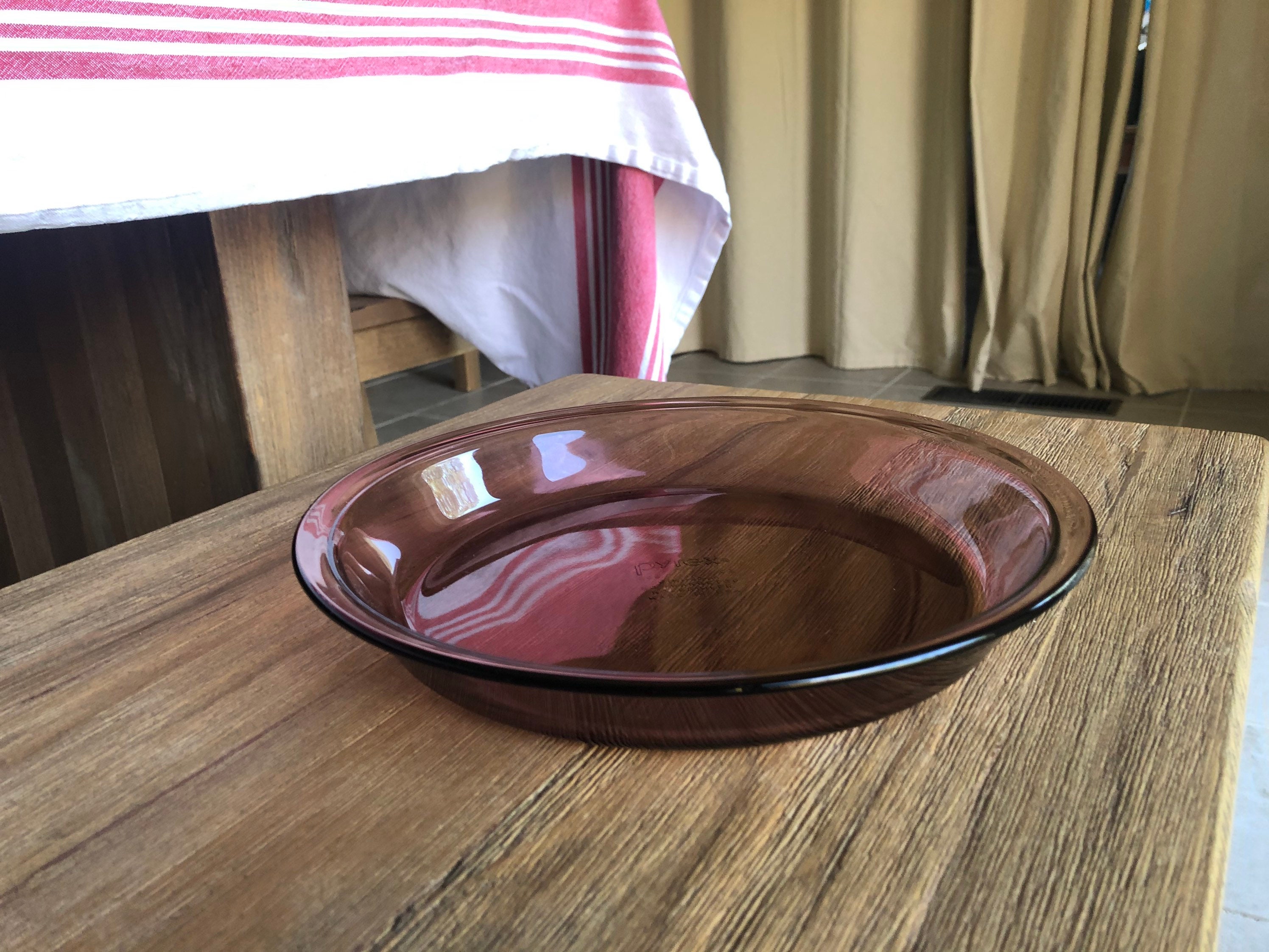 Vintage Pyrex cranberry color pie dish | Etsy