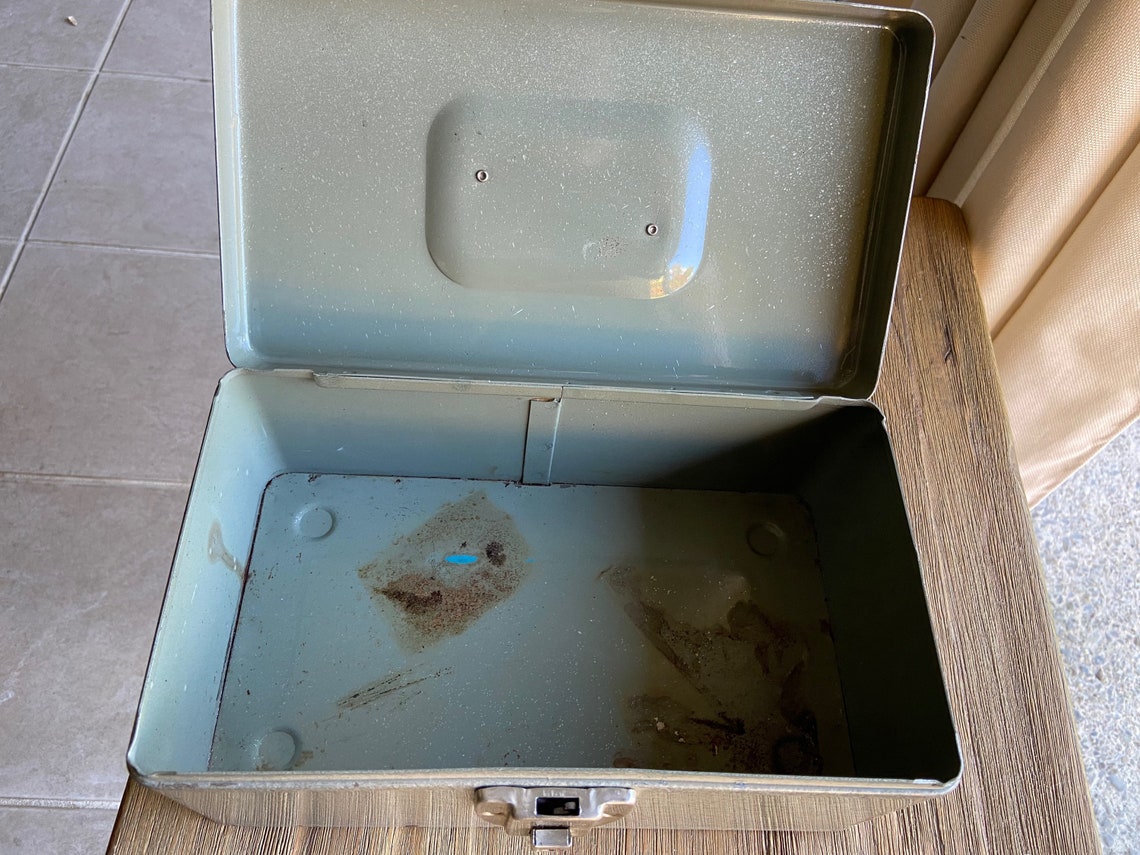 Vintage Metal Versa Box - Etsy