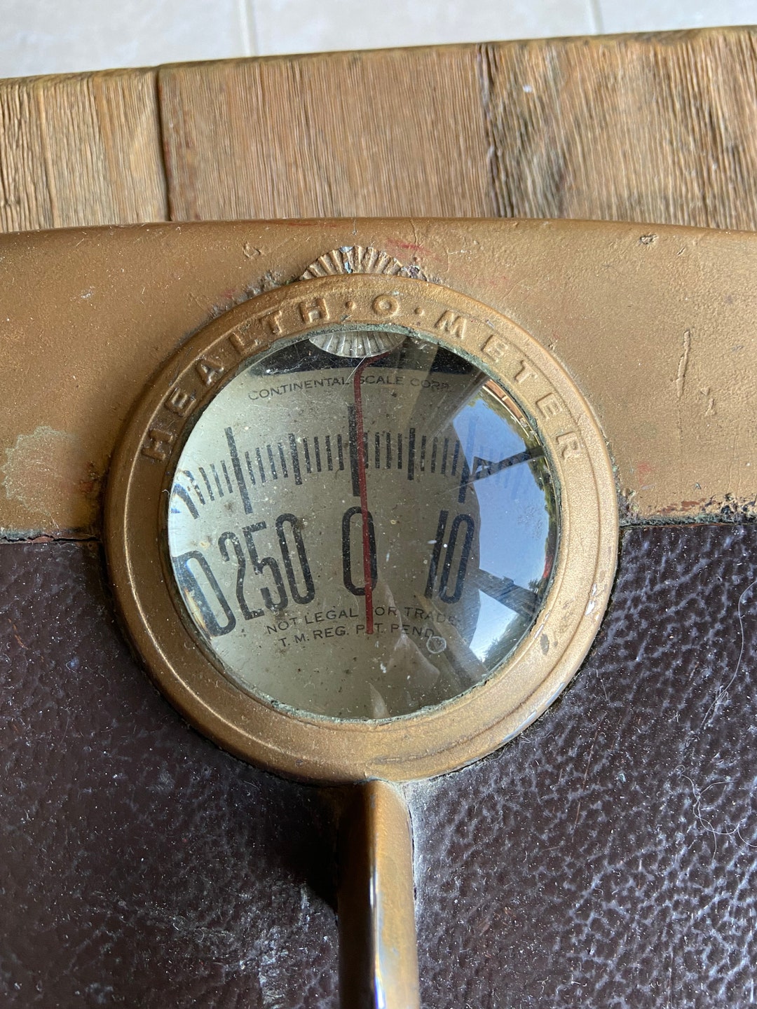 Vintage Bathroom Scale - Etsy