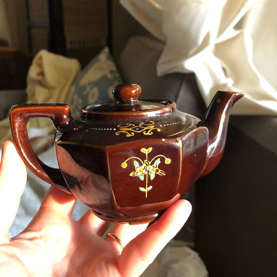 Mini Moriage Teapot - Etsy