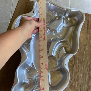 Vintage Tigger Cake Pan Mold - Etsy
