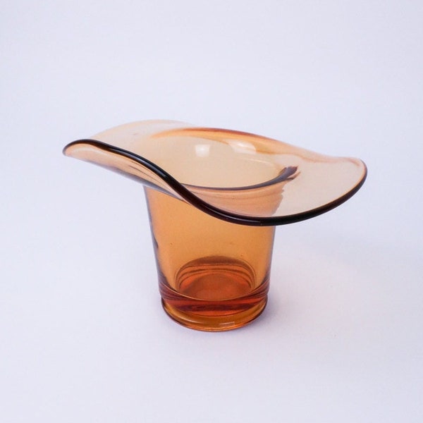 Wavy Vase - Etsy Australia