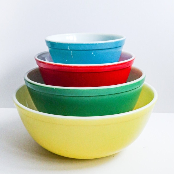 Vintage Mixing Bowls - Etsy