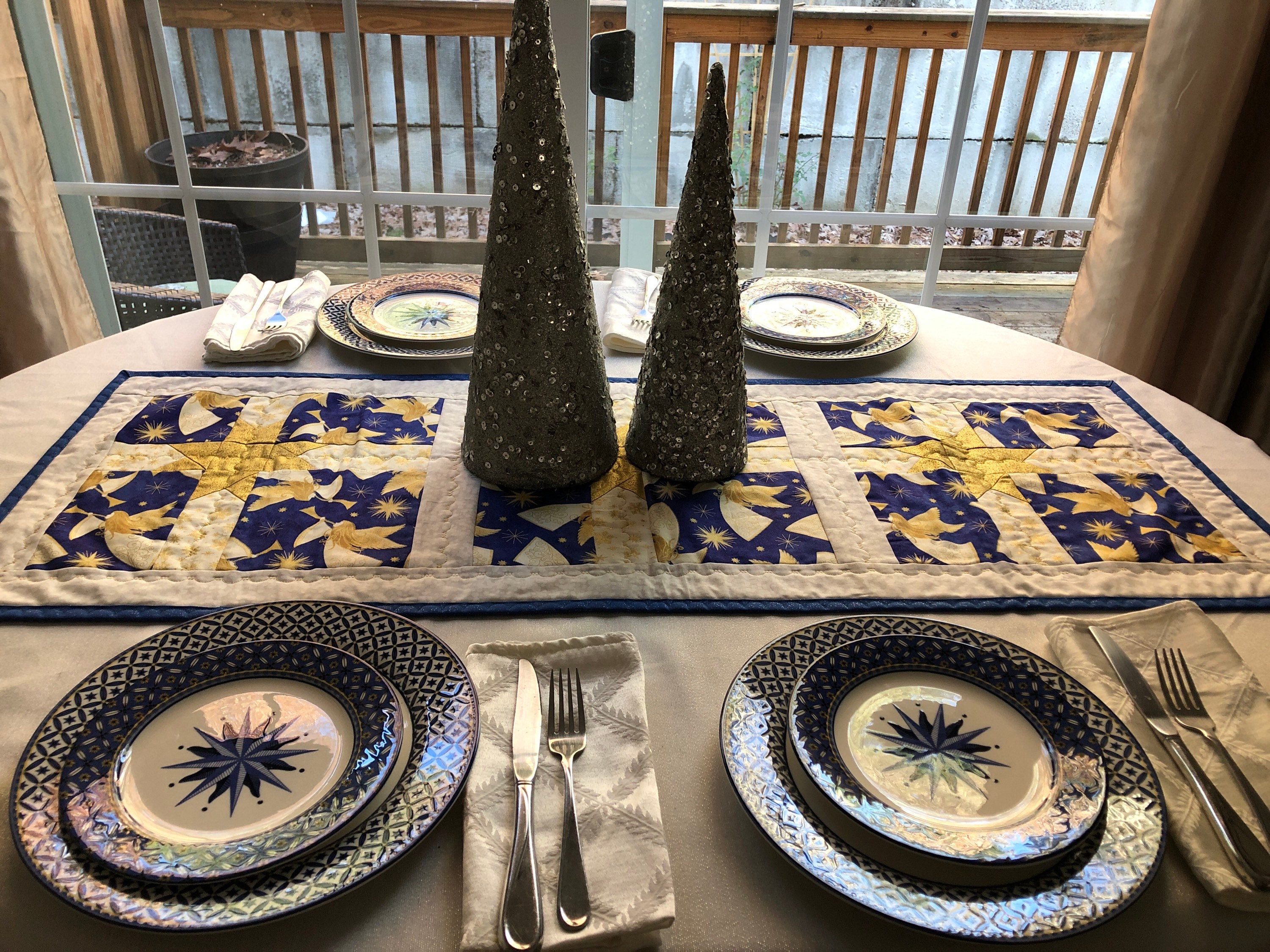 Blue and gold Christmas table runner with Angel fabric - Etsy.de