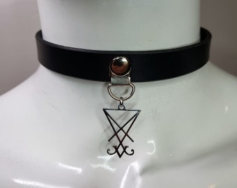 Devils Advocate Spiked Leather Collar - Etsy