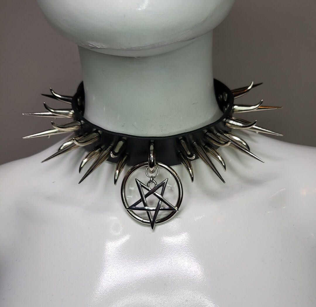 Malum. Spiked Pentagram Collar - Etsy