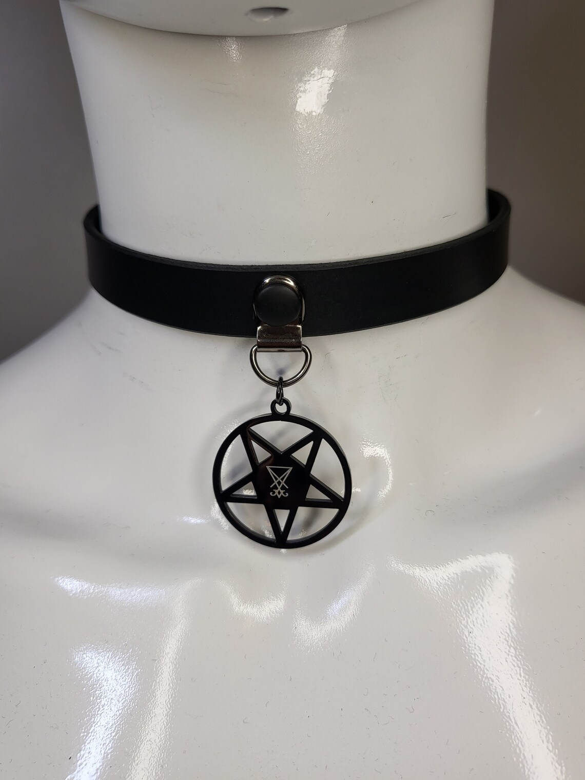 Everyday Devil, Slender Day Collar Featuring Inverted Pentagram - Etsy