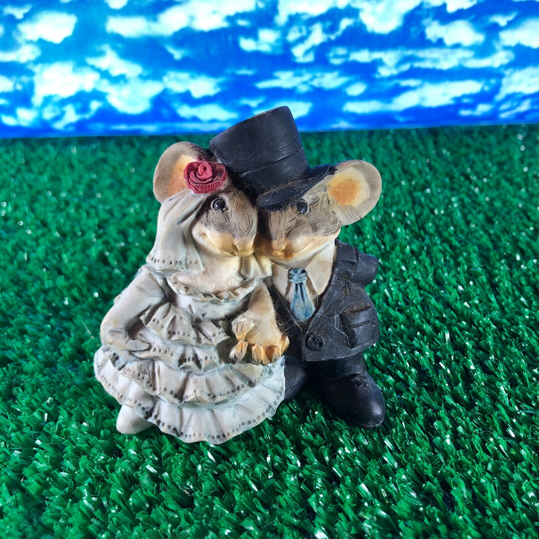 Vintage Italian Mice in Love Figurines - Etsy