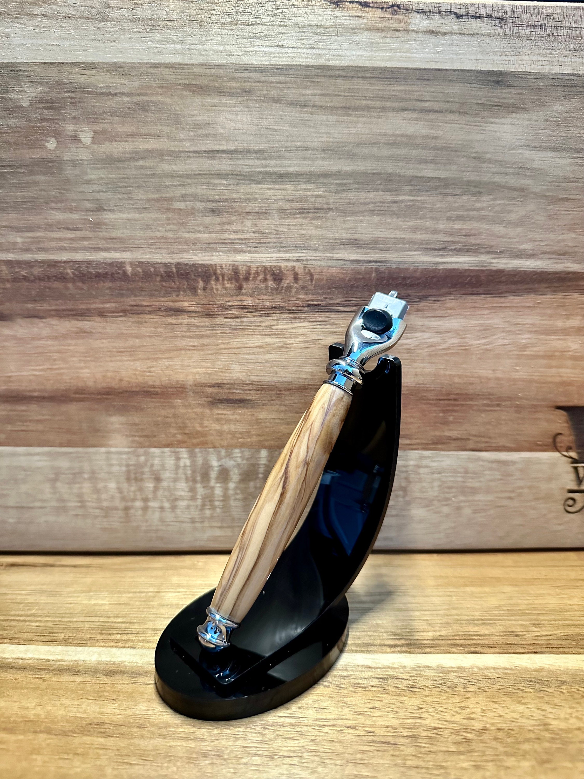 Razor & Brush Set - Etsy