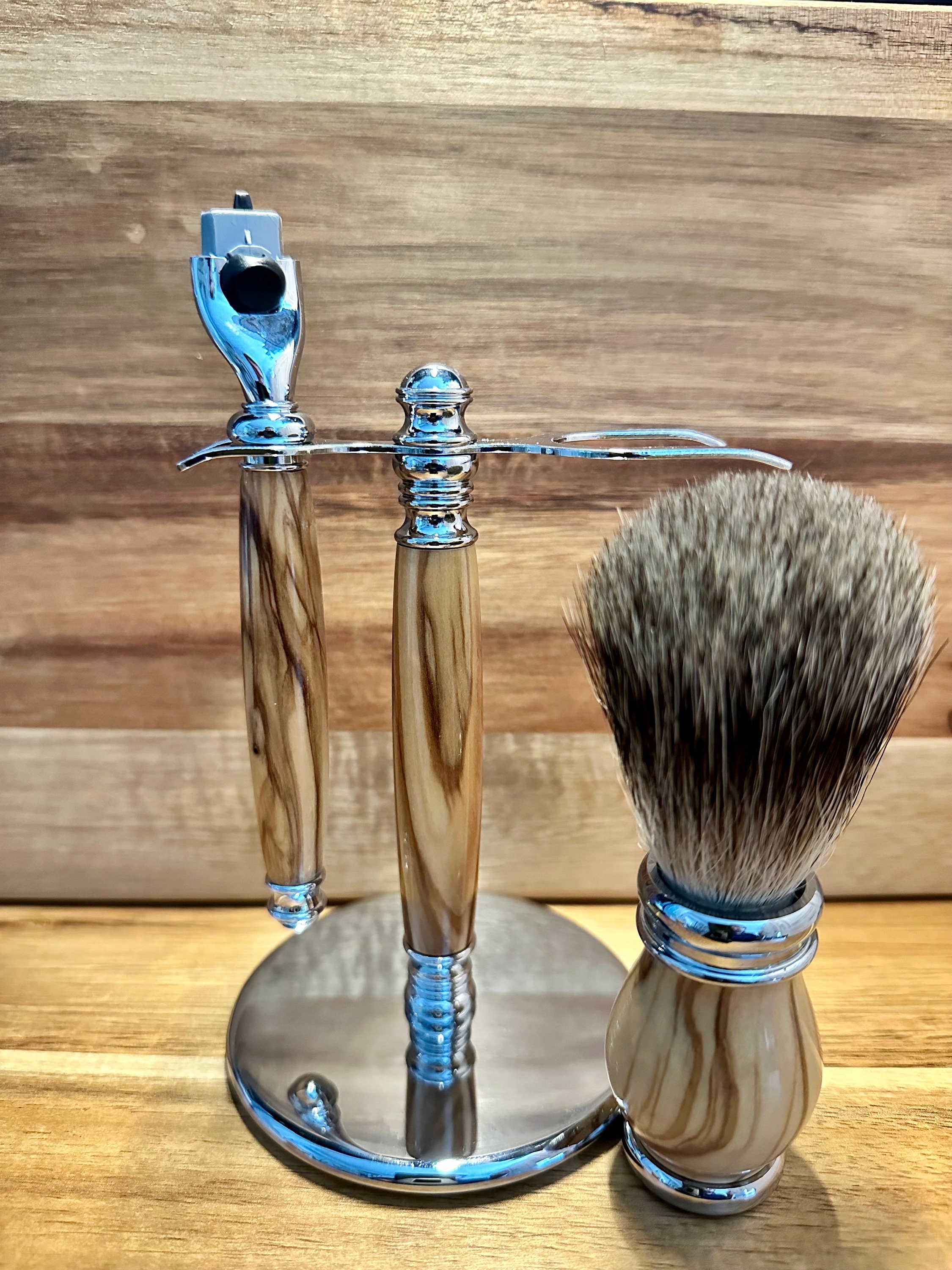 Razor & Brush Set - Etsy