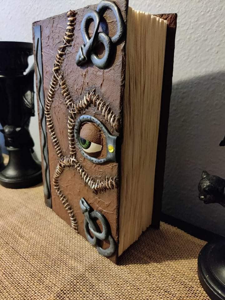 Hocus Pocus Spell Book Decoration - Etsy