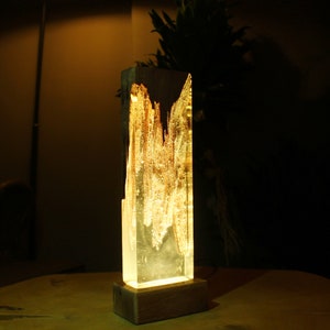 Fractured Mahogany Epoxy Resin Lamp: Handmade Bedside Nightlight - Etsy