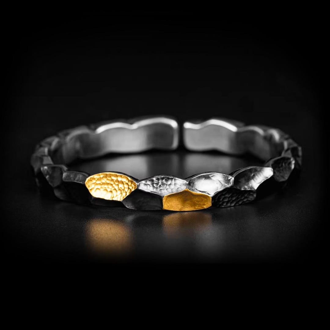 24K Gold Inlay, Meteorite Texture - Hand-hammered 999 Silver Bangle ...
