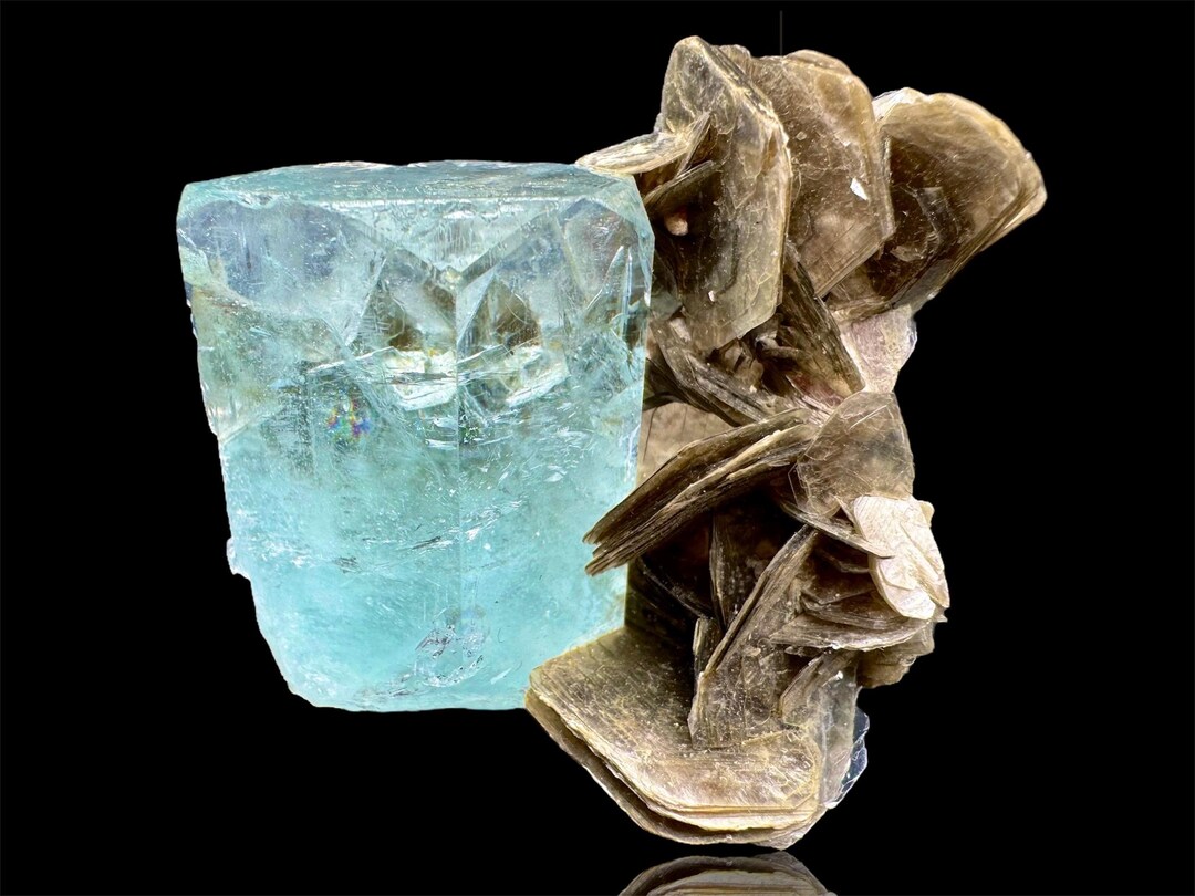 Natural Aquamarine Crystal Cluster With Matrix Combine Specimen ...