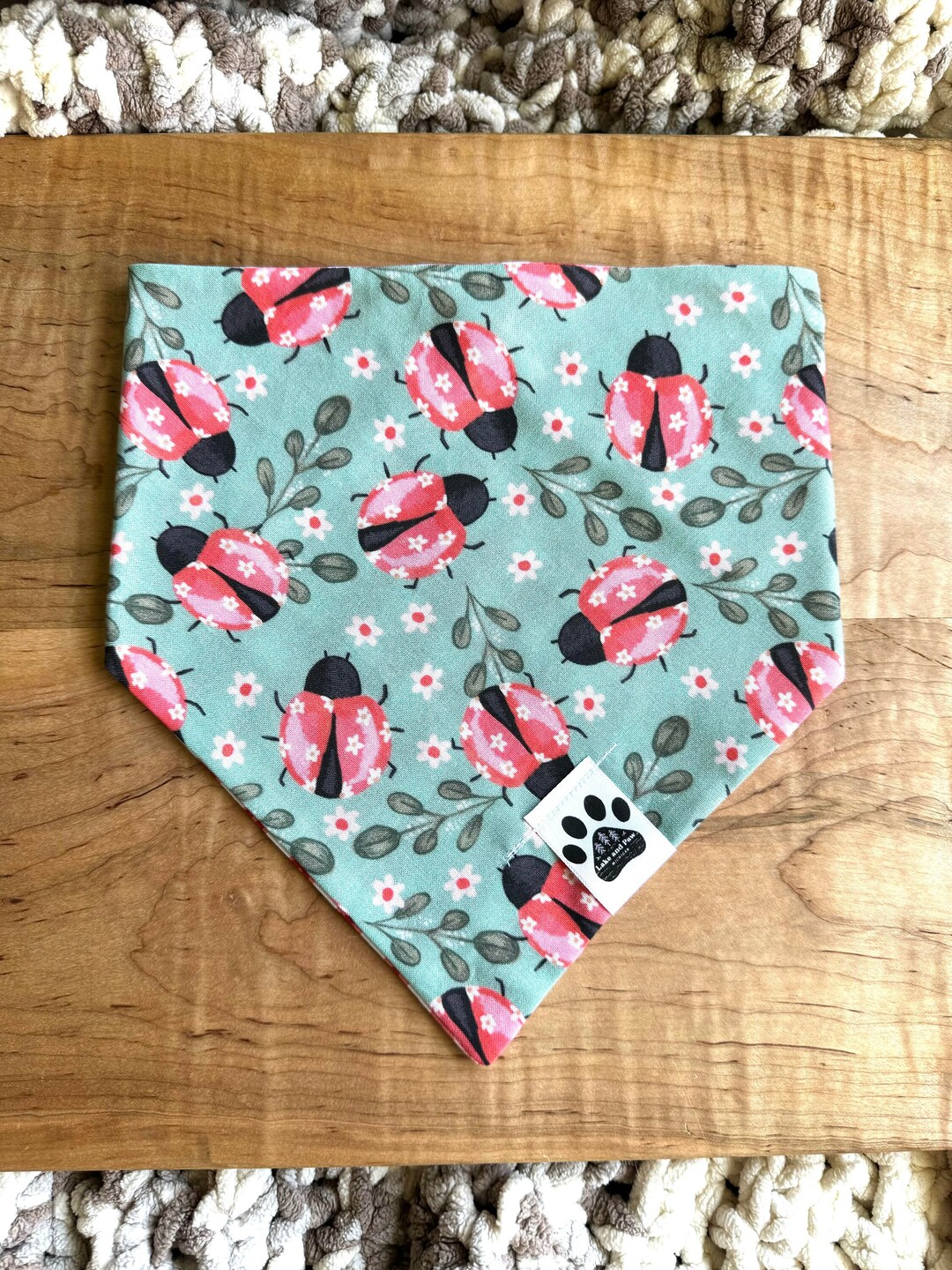 Floral Bug | Cat/dog Snap on Reversible Pet Bandana | Flowers | Daisies ...