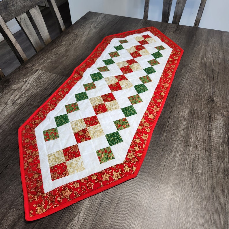Holiday Christmas Table Runner - Etsy