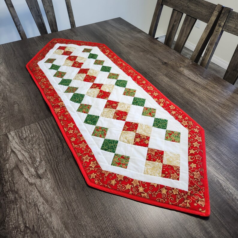 Holiday Christmas Table Runner - Etsy