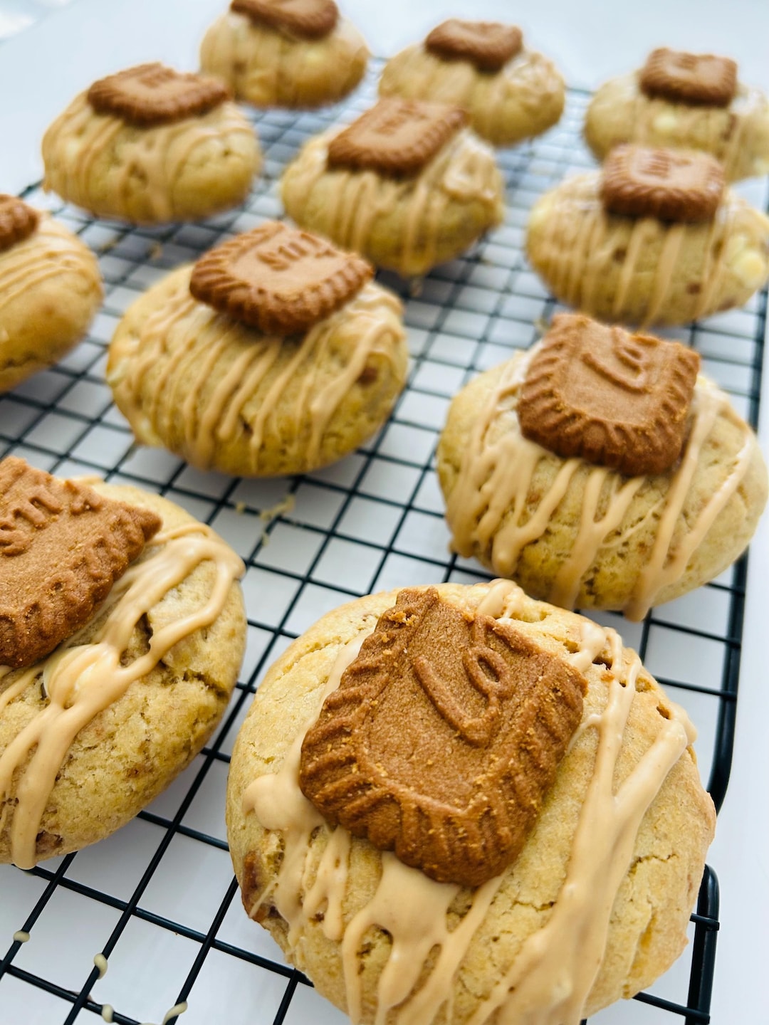 Handmade Biscoff Stuffed Cookies – Natural Cookie Gift Box (6 Pcs) - Etsy