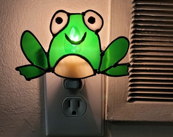 Stained Glass Frog Night Light/ 6hx 5w Big Eyed Frog With a - Etsy
