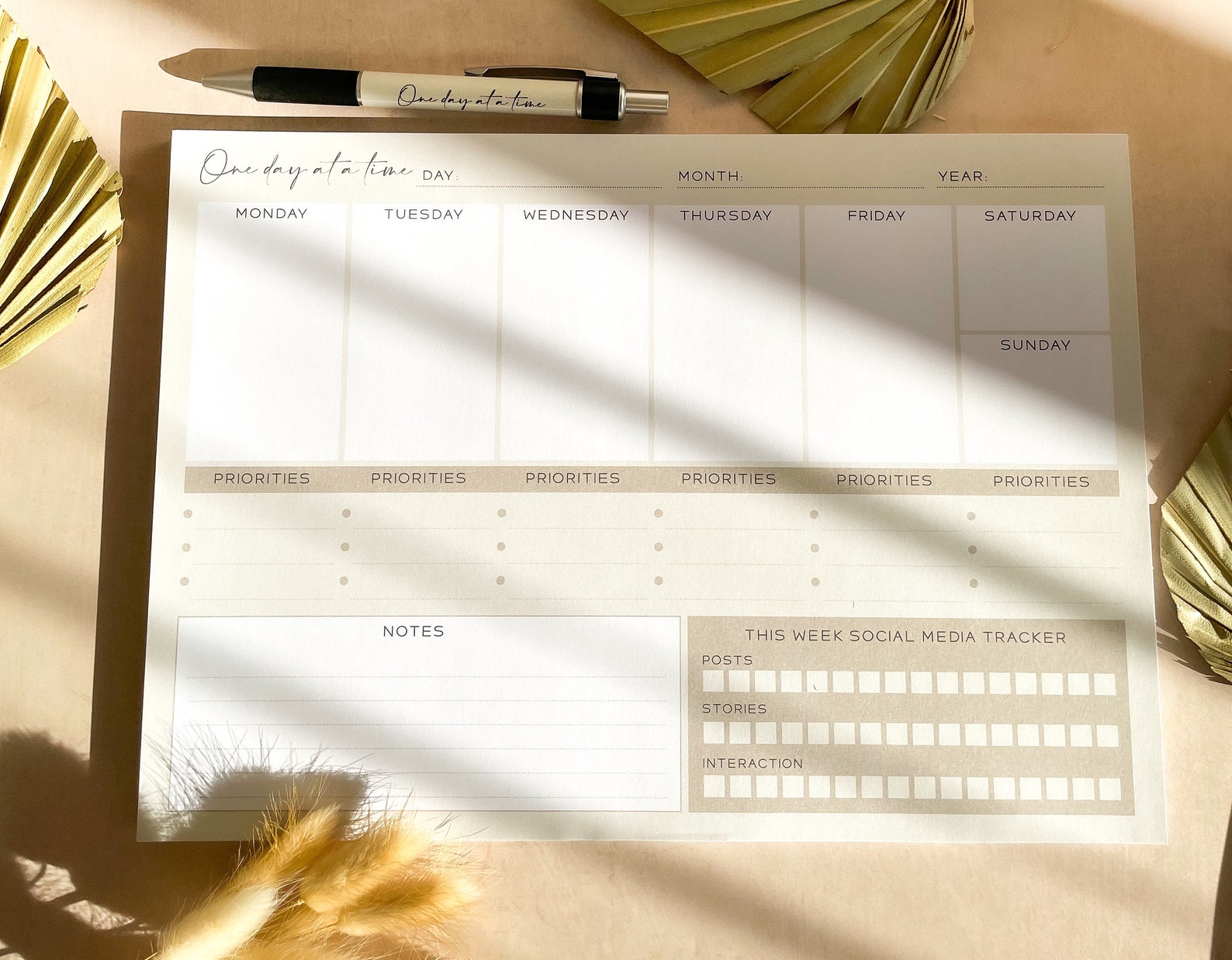 Stylish one Day at a Time A4 Weekly Planner. to Do List for Personal ...