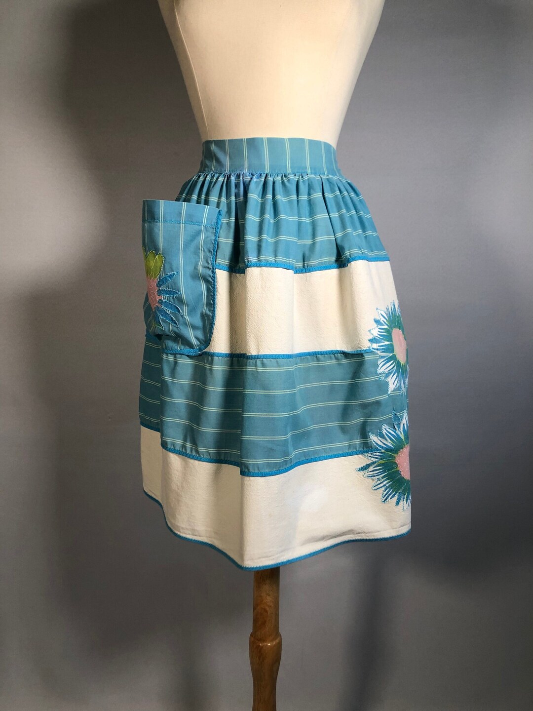 1960s Blue Apron With Appliqués - Etsy