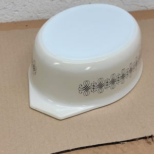 Vintage 1960's Pyrex Empire Scroll filigree Casserole Dish W/ Lid and ...