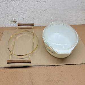 Vintage 1960's Pyrex Empire Scroll filigree Casserole Dish W/ Lid and ...