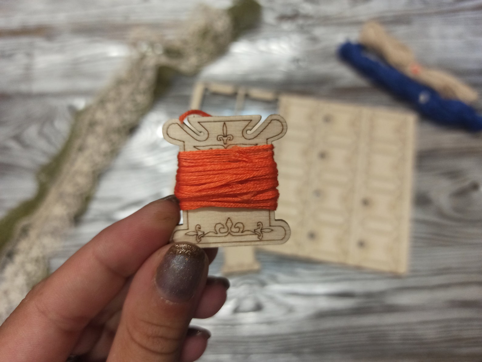 Set of 20 Wooden Holders for Embroidery Threads, Floss Bobbins, Modern ...