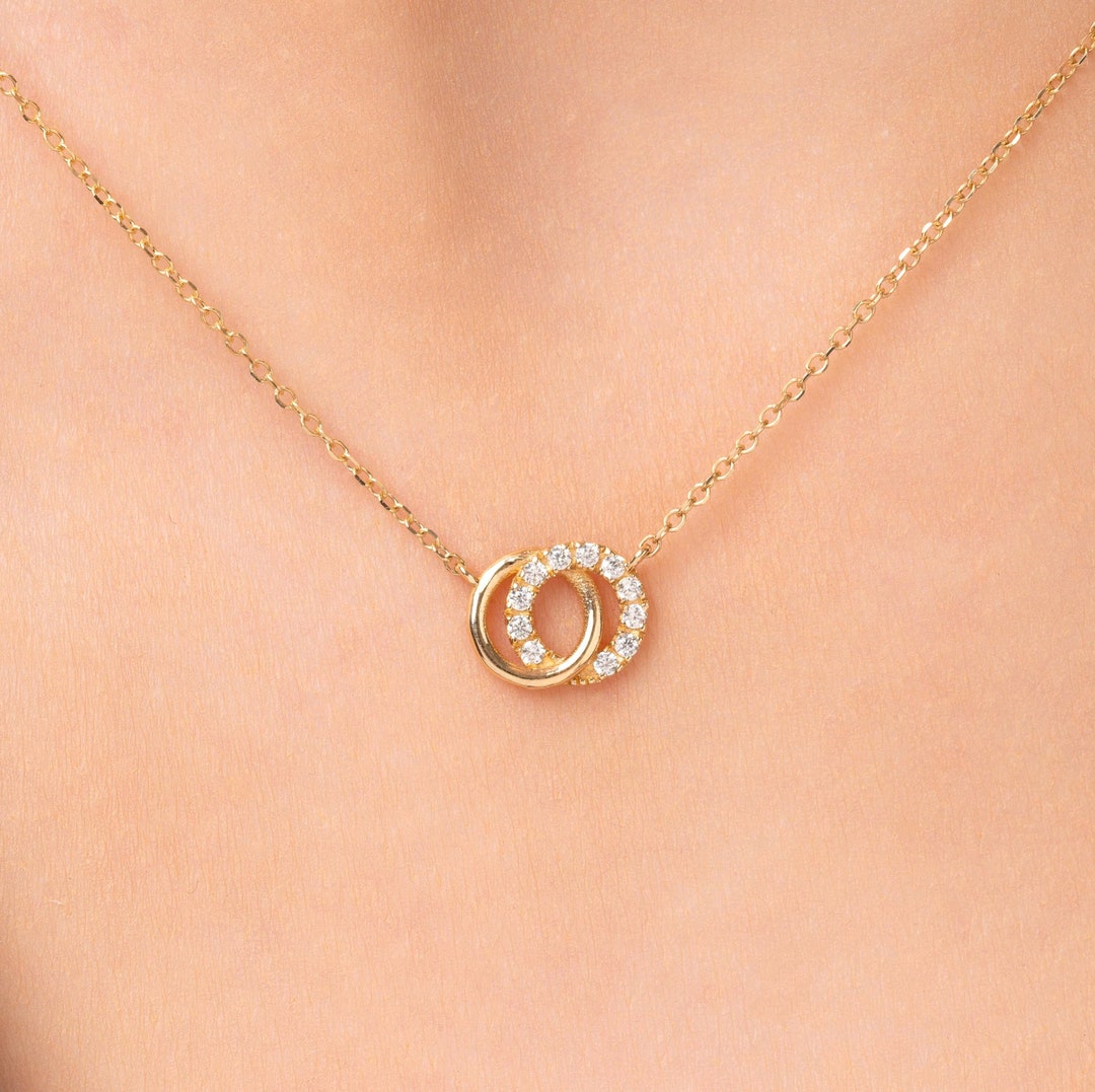 14k Solid Gold Diamond Intertwined Circle Necklace - Etsy