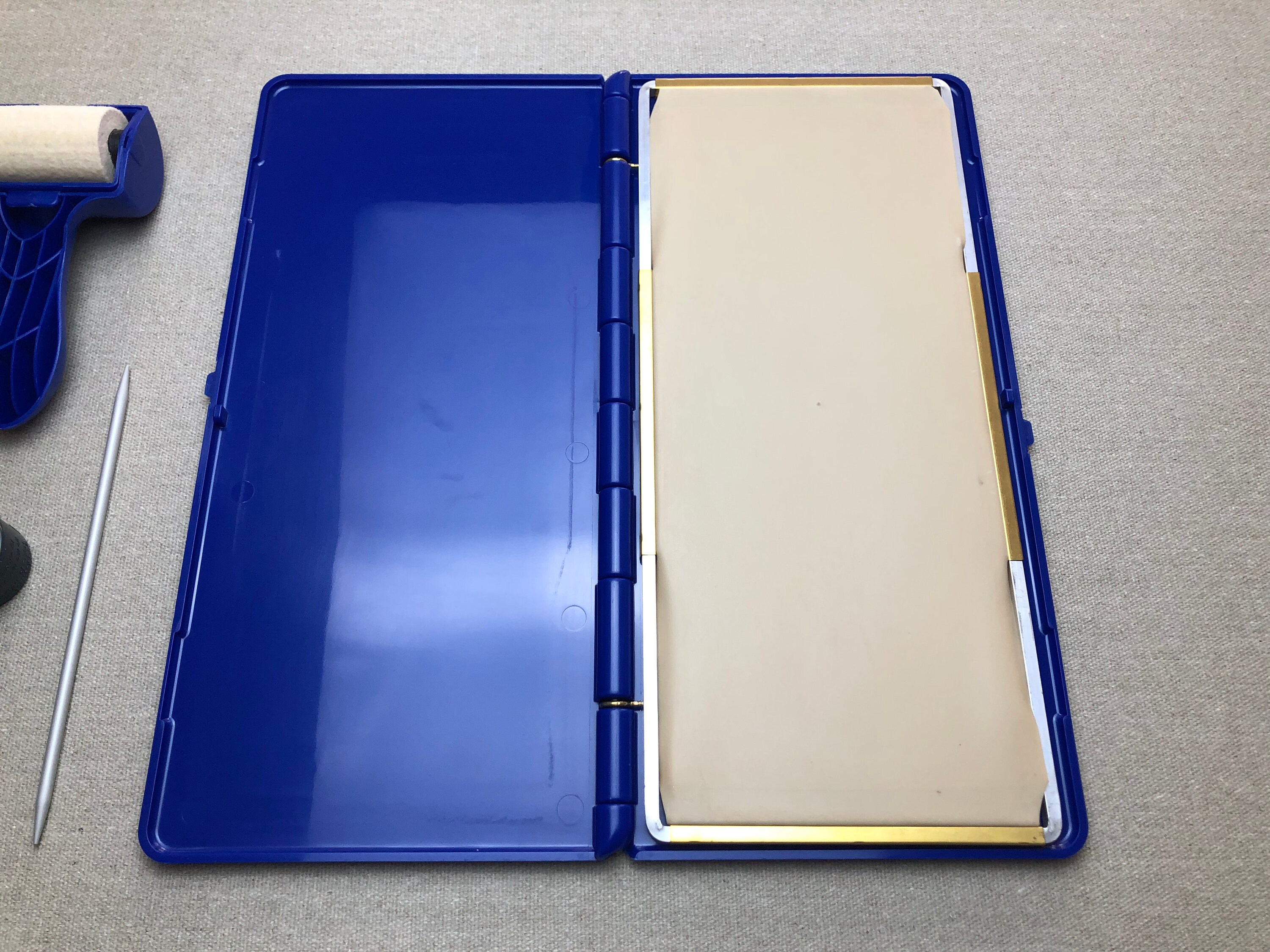 Foot Impression Box for Bespoke Shoemaking, Foot Measuring, Foot ...