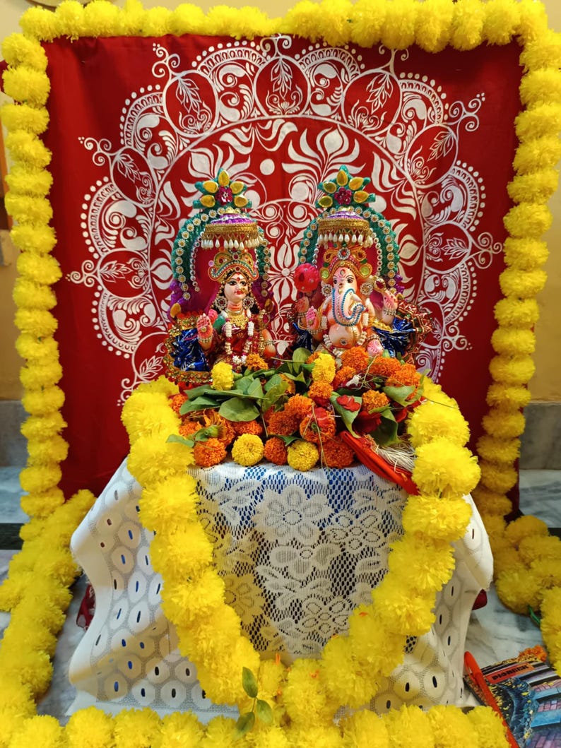 Bengali Wedding Backdrops Decor, Handpainted Alpona Art Red & White ...