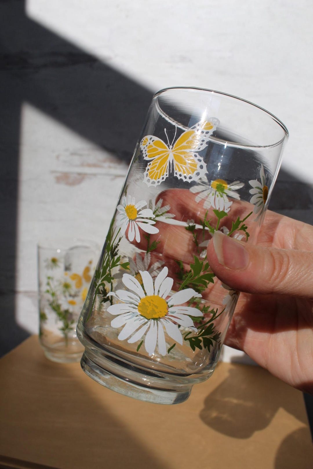 Vintage 1970s Glassware Butterfly & Daisy Drinking Glasses -4 Piece Set ...