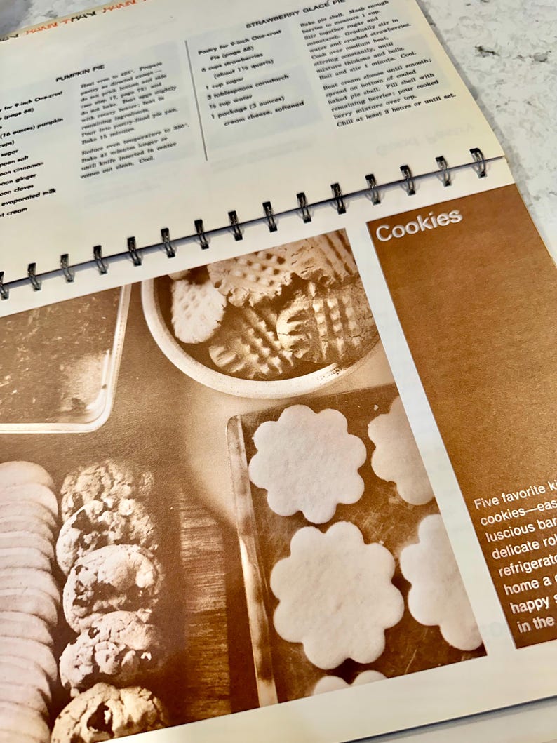 Vintage 1971 Betty Crocker’s Basic Bakings Cookbook, Hardcover Betty ...