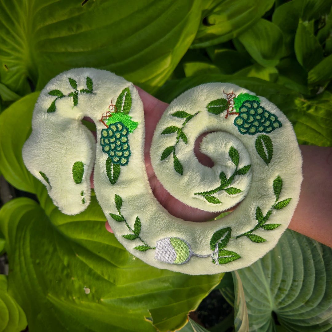 Dionysus Weighted Snake - White Wine Variation - Olympus - Stuffed ...