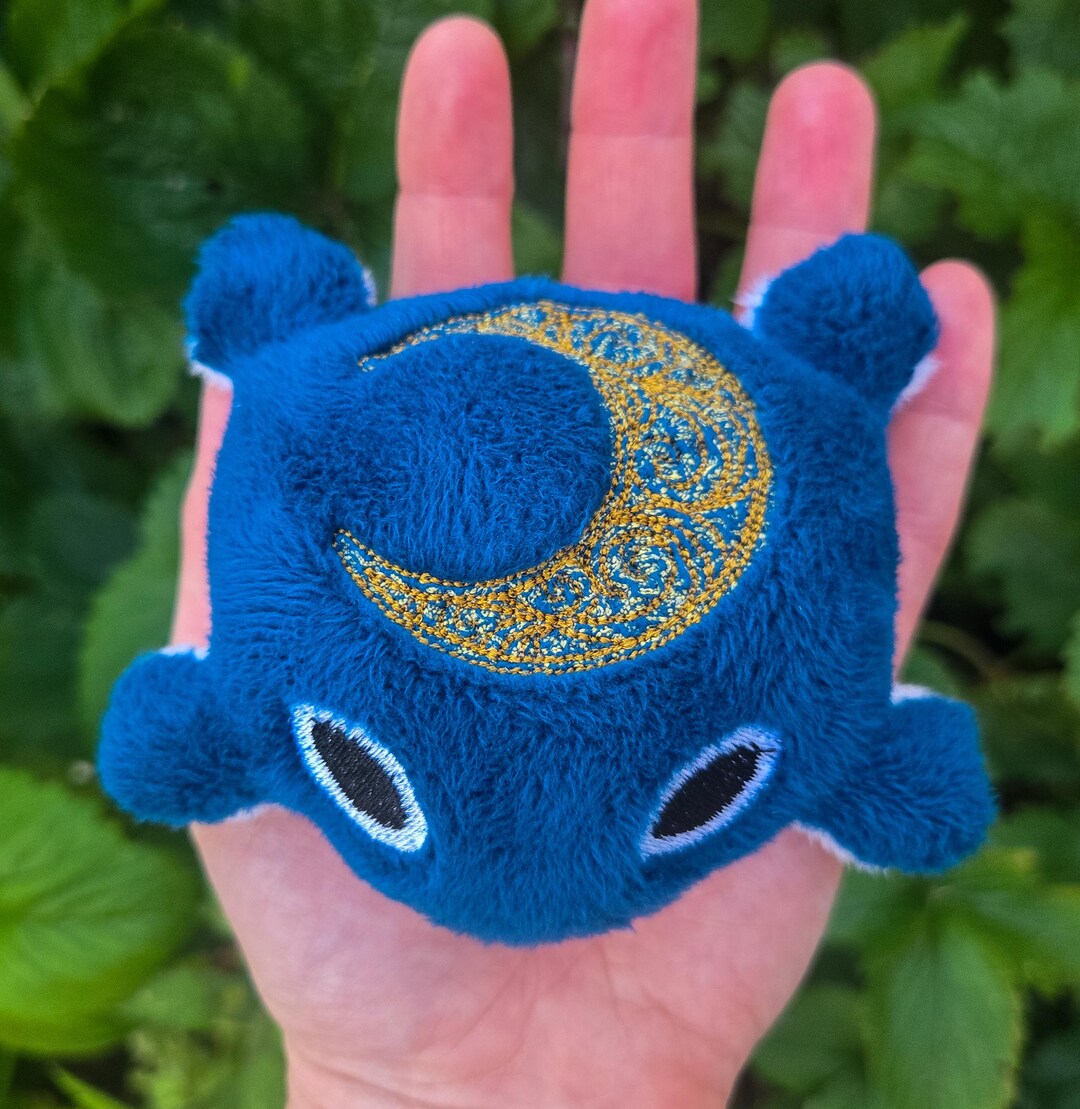 Moon Frog - Weighted Pocket Pal - Plush - Divination - Witchy - Stuffed ...