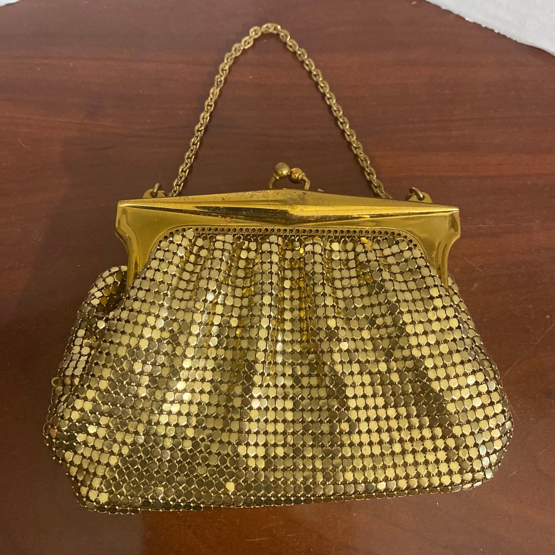 Vintage Whiting & Davis Gold Metallic Mesh Evening Handbag Chain Purse ...