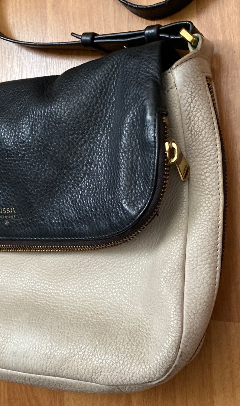 Vintage Rare Fossil Preston off White Black Flap Pebbled - Etsy