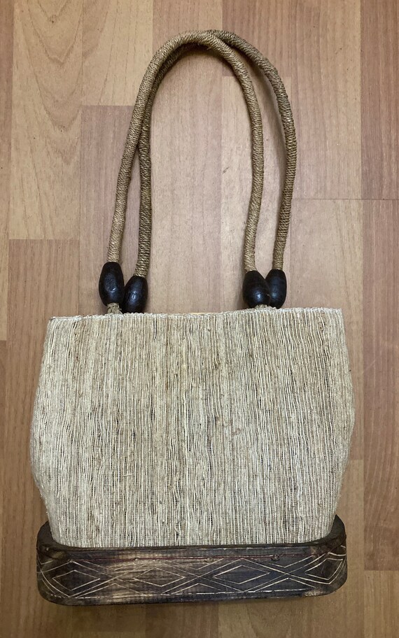 hand woven and natural - Gem