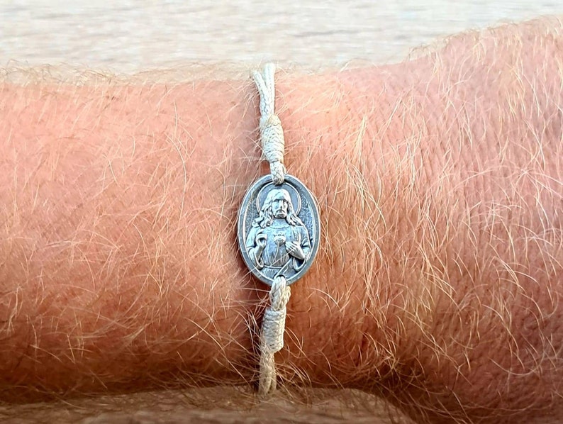 Jesus Bracelet Sacred Heart of Jesus Bracelet Heart Jesus - Etsy