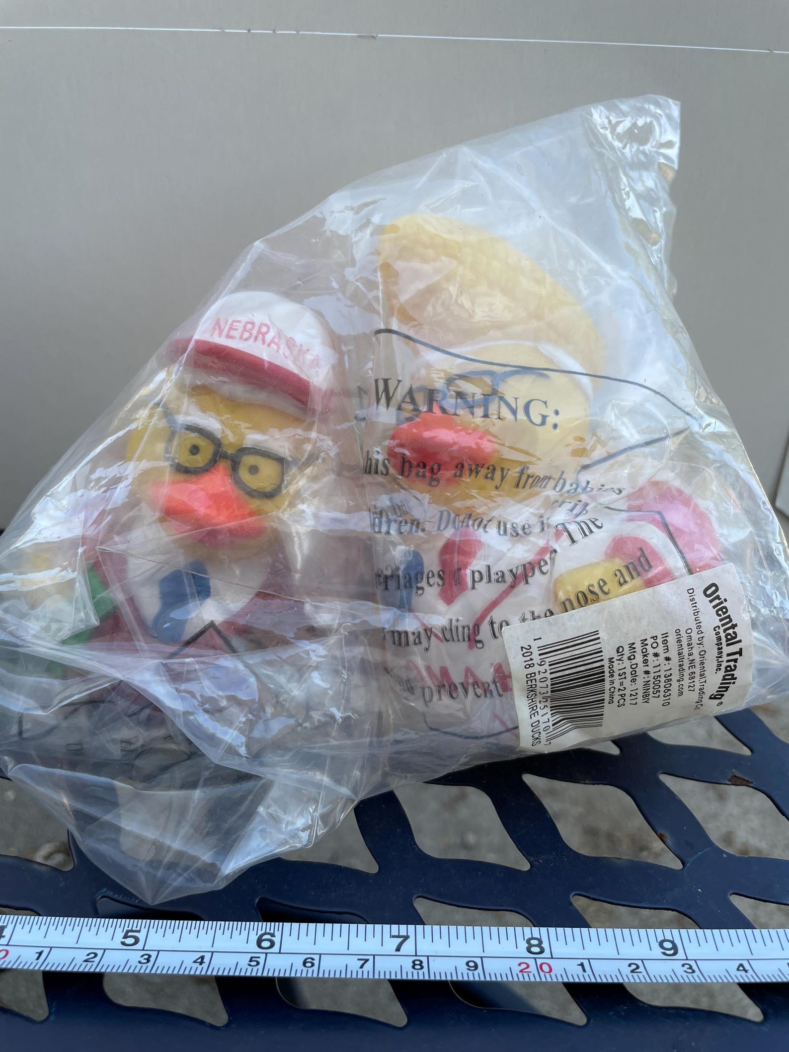 New 2018 Berkshire Hathaway Rubber Ducks Warren Buffett Charlie Munger ...